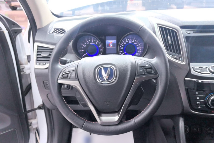 【视频/图片】二手长安CS75 2016款 1.8T 自动精英型 国V价格 - 瓜子二手车