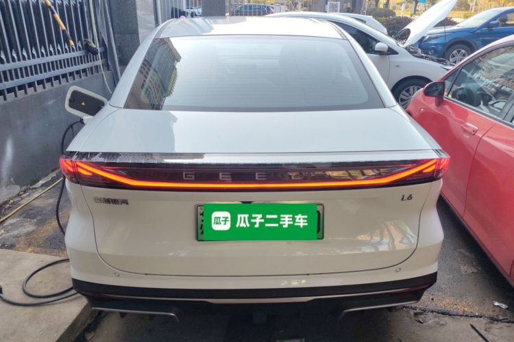 【视频/图片】二手吉利银河 银河L6 2024款 125km PLUS 龙腾版价格 - 瓜子二手车