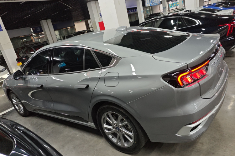 【视频/图片】二手福特 蒙迪欧 2023款 EcoBoost 180 豪华型价格 - 瓜子二手车