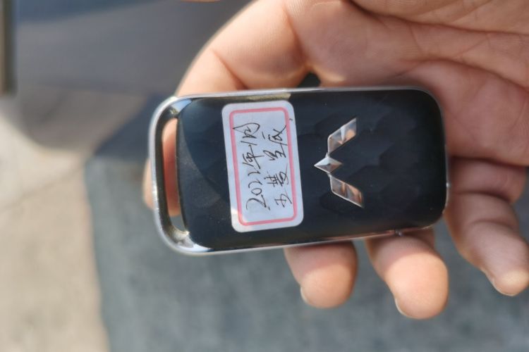 【视频/图片】二手五菱汽车 五菱星辰 2021款 1.5T CVT星曜版价格 - 瓜子二手车