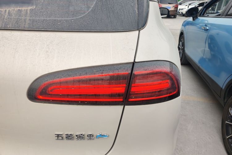 【视频/图片】二手五菱汽车 五菱缤果PLUS 2024款 330km 五座版价格 - 瓜子二手车