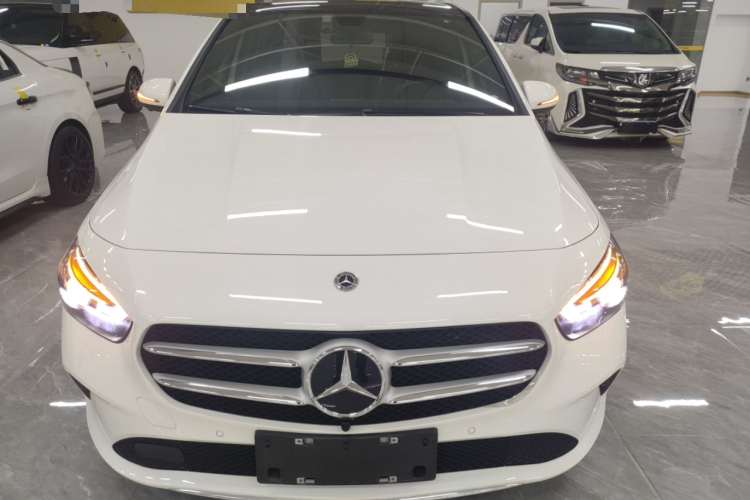 【视频/图片】二手奔驰B级 2022款 改款 B 200 动感型价格 - 瓜子二手车